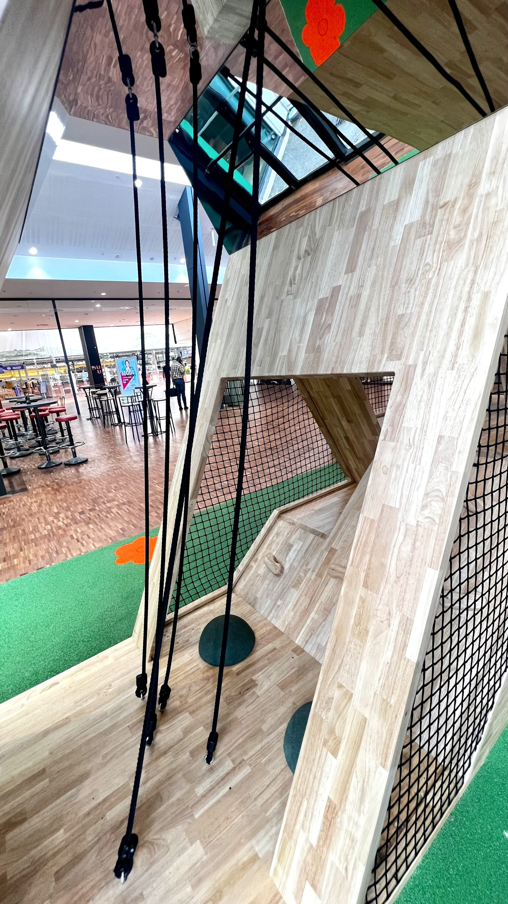 Volcanic play area - Shopping Centre Cora - Galimmo - Bleu et associés